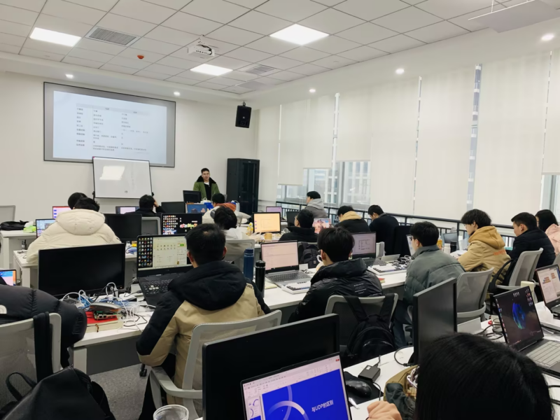 Fpga就业课程大升级 Fpga培训 成电国芯集团｜成电少年学® Fpga Fpga人才培养基地 Fpga就业培训